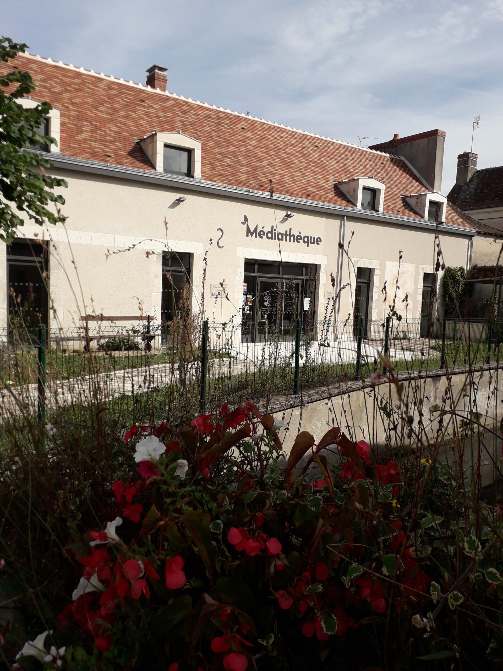 Médiathèque - Mézieres-en-Brenne